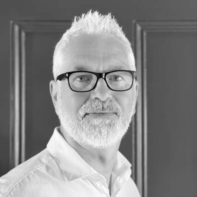 Meet our team of experts in online education